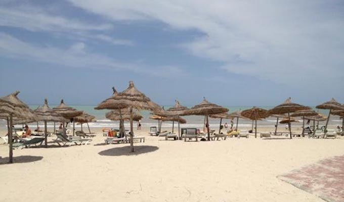 Les plages de Gabès attirent de plus en plus de vacanciers grâce au ...